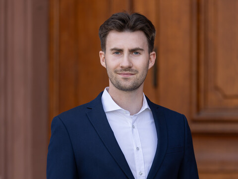 Daniel Weiß | Business School | University of Mannheim